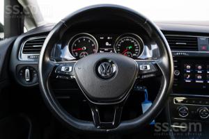 Pelēks Volkswagen Golf 2018 Rīga, ar dzinēja tilpumu 1.50 L un nobraukumu 99 tūkst. km par 14950 €, foto 19 vietnē AUTOMOTO.COM.LV