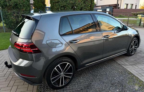 Pelēks Volkswagen Golf 2018 Kauņa, ar dzinēja tilpumu 1.40 L un nobraukumu 180 tūkst. km par 11750 €, foto 7 vietnē AUTOMOTO.COM.LV