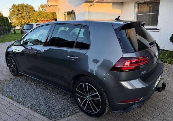 Pelēks Volkswagen Golf 2018 Kauņa, ar dzinēja tilpumu 1.40 L un nobraukumu 180 tūkst. km par 11750 €, foto 8 vietnē AUTOMOTO.COM.LV