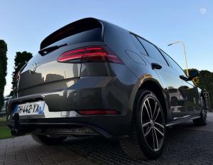 Grey Volkswagen Golf 2018 in Kaunas, with an engine capacity of 1.40 L and mileage of 180 thousand km for 11750 €, photo 15 on AUTOMOTO.COM.LV