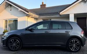 Grey Volkswagen Golf 2018 in Kaunas, with an engine capacity of 1.40 L and mileage of 180 thousand km for 11750 €, photo 22 on AUTOMOTO.COM.LV