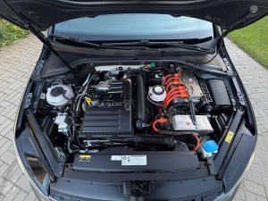 Grey Volkswagen Golf 2018 in Kaunas, with an engine capacity of 1.40 L and mileage of 180 thousand km for 11750 €, photo 24 on AUTOMOTO.COM.LV