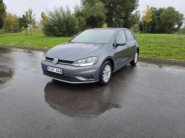 Pelēks Volkswagen Golf 2019 Panevēža, ar dzinēja tilpumu 1.00 L un nobraukumu 242 tūkst. km par 8712 €, foto 2 vietnē AUTOMOTO.COM.LV