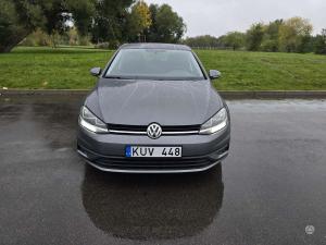 Grey Volkswagen Golf 2019 in Panevezys, with an engine capacity of 1.00 L and mileage of 242 thousand km for 8712 €, photo 5 on AUTOMOTO.COM.LV