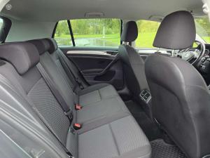 Grey Volkswagen Golf 2019 in Panevezys, with an engine capacity of 1.00 L and mileage of 242 thousand km for 8712 €, photo 14 on AUTOMOTO.COM.LV