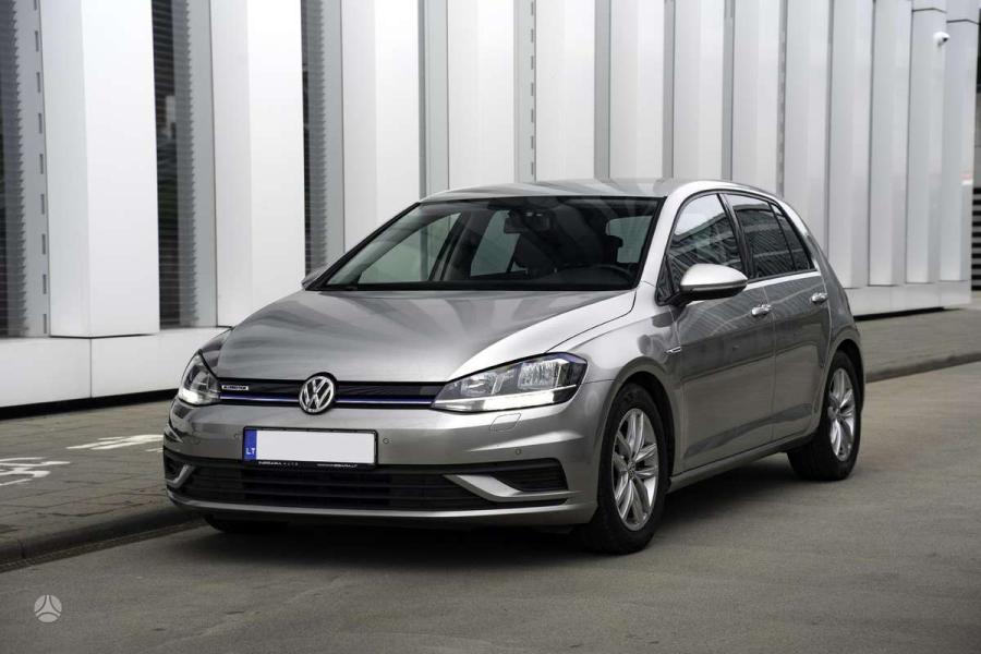 Grey Volkswagen Golf 2019 in Vilnius, with an engine capacity of 1.50 L and mileage of 154 thousand km for 12100 €, photo 1 on AUTOMOTO.COM.LV