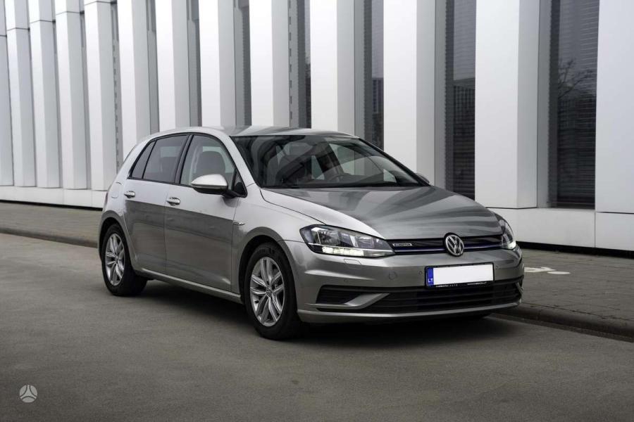 Grey Volkswagen Golf 2019 in Vilnius, with an engine capacity of 1.50 L and mileage of 154 thousand km for 12100 €, photo 5 on AUTOMOTO.COM.LV