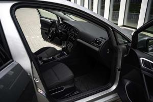 Grey Volkswagen Golf 2019 in Vilnius, with an engine capacity of 1.50 L and mileage of 154 thousand km for 12100 €, photo 18 on AUTOMOTO.COM.LV