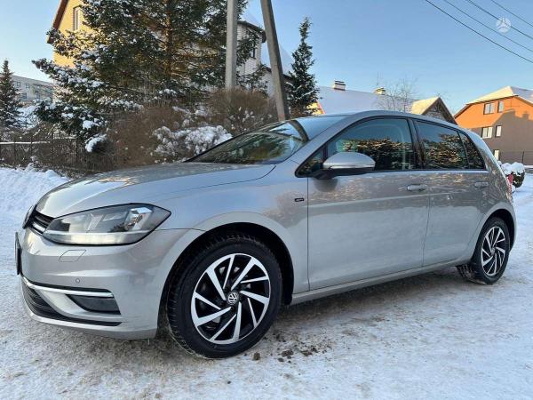 Pelēks Volkswagen Golf 2019 Viļņa, ar dzinēja tilpumu 1.97 L un nobraukumu 217 tūkst. km par 11700 €, foto 4 vietnē AUTOMOTO.COM.LV