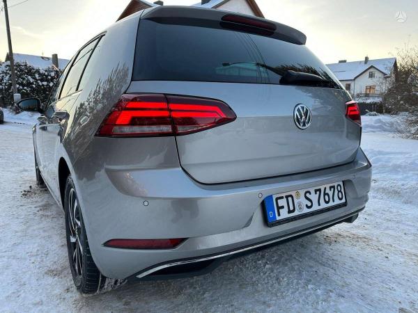 Grey Volkswagen Golf 2019 in Vilnius, with an engine capacity of 1.97 L and mileage of 217 thousand km for 11490 €, photo 7 on AUTOMOTO.COM.LV