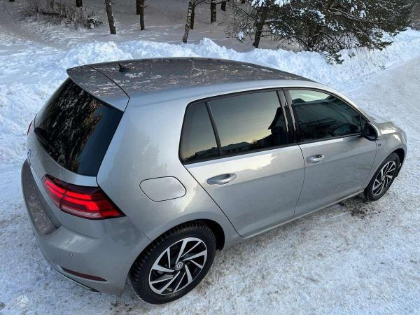 Grey Volkswagen Golf 2019 in Vilnius, with an engine capacity of 1.97 L and mileage of 217 thousand km for 11490 €, photo 10 on AUTOMOTO.COM.LV