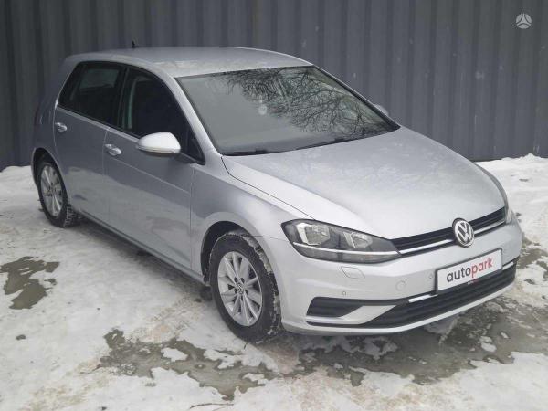Pelēks Volkswagen Golf 2019 Viļņa, ar dzinēja tilpumu 1.60 L un nobraukumu 137 tūkst. km par 11900 €, foto 2 vietnē AUTOMOTO.COM.LV