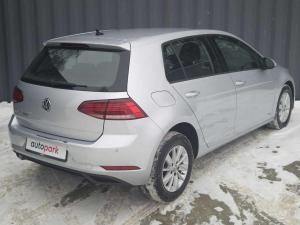Grey Volkswagen Golf 2019 in Vilnius, with an engine capacity of 1.60 L and mileage of 137 thousand km for 11900 €, photo 3 on AUTOMOTO.COM.LV