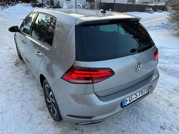 Grey Volkswagen Golf 2019 in Vilnius, with an engine capacity of 1.97 L and mileage of 217 thousand km for 10950 €, photo 6 on AUTOMOTO.COM.LV