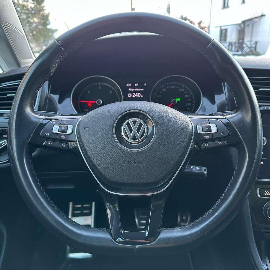 Grey Volkswagen Golf 2019 in Vilnius, with an engine capacity of 1.97 L and mileage of 217 thousand km for 10950 €, photo 17 on AUTOMOTO.COM.LV