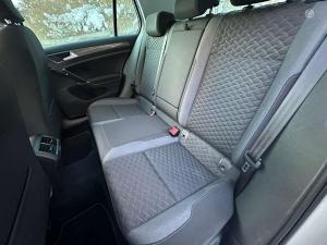 Grey Volkswagen Golf 2019 in Vilnius, with an engine capacity of 1.97 L and mileage of 217 thousand km for 10950 €, photo 25 on AUTOMOTO.COM.LV