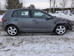 Grey Volkswagen Golf 2019 in Kaunas, with an engine capacity of 1.60 L and mileage of 121 thousand km for 5200 €, photo 4 on AUTOMOTO.COM.LV