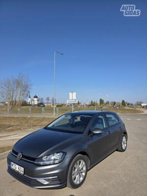 Pelēks Volkswagen Golf 2019 Elektrėnai, ar dzinēja tilpumu 1.60 L un nobraukumu 79 tūkst. km par 15900 €, foto  vietnē AUTOMOTO.COM.LV