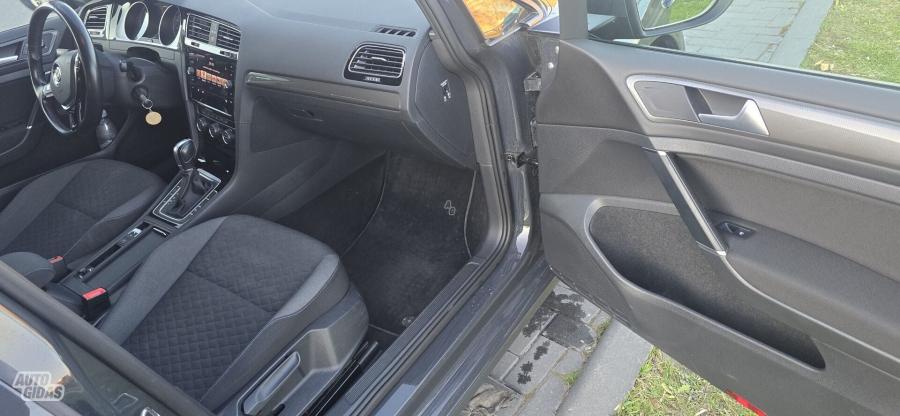Pelēks Volkswagen Golf 2019 Kauņa, ar dzinēja tilpumu 1.60 L un nobraukumu 254 tūkst. km par 11000 €, foto 18 vietnē AUTOMOTO.COM.LV