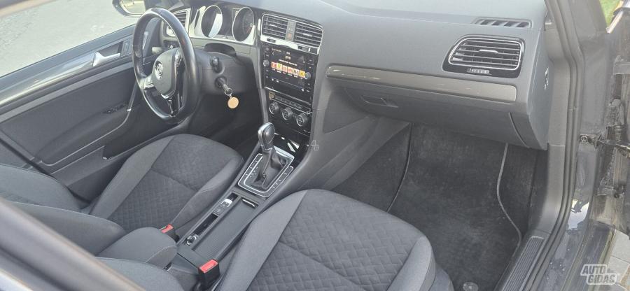 Pelēks Volkswagen Golf 2019 Kauņa, ar dzinēja tilpumu 1.60 L un nobraukumu 254 tūkst. km par 11000 €, foto 21 vietnē AUTOMOTO.COM.LV