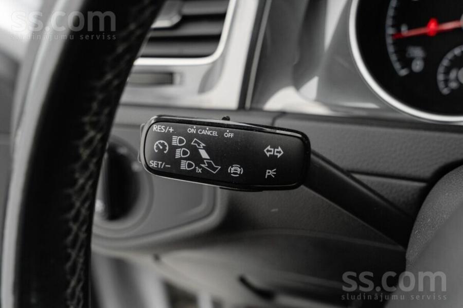 Pelēks Volkswagen Golf 2019 Rīga, ar dzinēja tilpumu 1.50 L un nobraukumu 137 tūkst. km par 10950 €, foto 10 vietnē AUTOMOTO.COM.LV