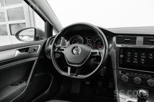 Pelēks Volkswagen Golf 2019 Rīga, ar dzinēja tilpumu 1.50 L un nobraukumu 137 tūkst. km par 10950 €, foto 19 vietnē AUTOMOTO.COM.LV