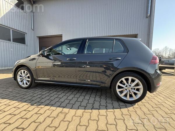 Grey Volkswagen Golf 2019 in Riga, with an engine capacity of 1.50 L and mileage of 253 thousand km for 10450 €, photo 3 on AUTOMOTO.COM.LV