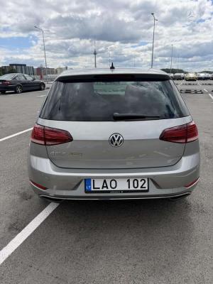 Grey Volkswagen Golf 2019 in Vilnius, with an engine capacity of 1.00 L and mileage of 93 thousand km for 10900 €, photo 5 on AUTOMOTO.COM.LV