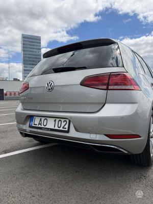 Grey Volkswagen Golf 2019 in Vilnius, with an engine capacity of 1.00 L and mileage of 93 thousand km for 10900 €, photo 7 on AUTOMOTO.COM.LV