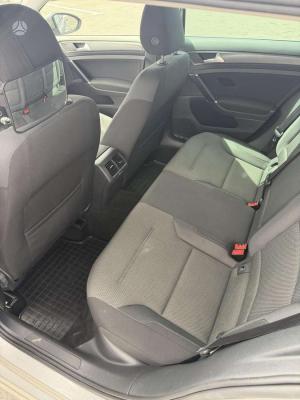Grey Volkswagen Golf 2019 in Vilnius, with an engine capacity of 1.00 L and mileage of 93 thousand km for 10900 €, photo 17 on AUTOMOTO.COM.LV