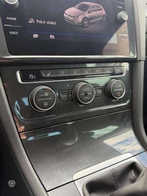 Grey Volkswagen Golf 2019 in Vilnius, with an engine capacity of 1.00 L and mileage of 93 thousand km for 10900 €, photo 25 on AUTOMOTO.COM.LV