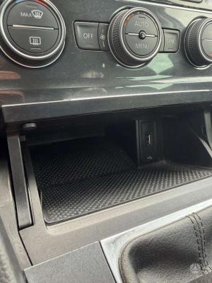 Grey Volkswagen Golf 2019 in Vilnius, with an engine capacity of 1.00 L and mileage of 93 thousand km for 10900 €, photo 26 on AUTOMOTO.COM.LV