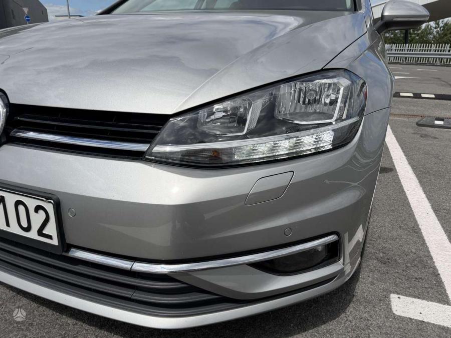 Grey Volkswagen Golf 2019 in Vilnius, with an engine capacity of 1.00 L and mileage of 93 thousand km for 10900 €, photo 29 on AUTOMOTO.COM.LV