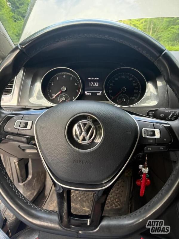 Grey Volkswagen Golf 2019 in Visaginas, with an engine capacity of 1.40 L and mileage of 165 thousand km for 9700 €, photo 5 on AUTOMOTO.COM.LV