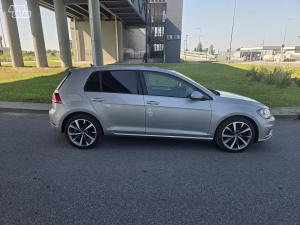 Grey Volkswagen Golf 2019 in Mazeikiai, with an engine capacity of 1.00 L and mileage of 96 thousand km for 9600 €, photo 5 on AUTOMOTO.COM.LV