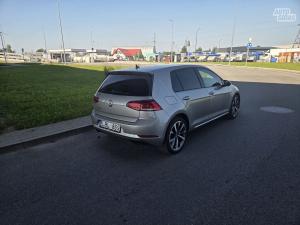 Grey Volkswagen Golf 2019 in Mazeikiai, with an engine capacity of 1.00 L and mileage of 96 thousand km for 9600 €, photo 6 on AUTOMOTO.COM.LV