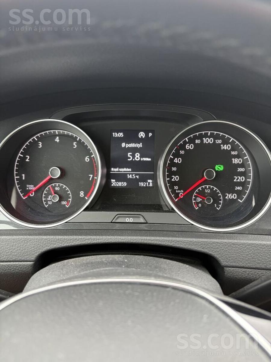 Grey Volkswagen Golf 2019 in Liepaja, with an engine capacity of 1.50 L and mileage of 203 thousand km for 10750 €, photo 6 on AUTOMOTO.COM.LV
