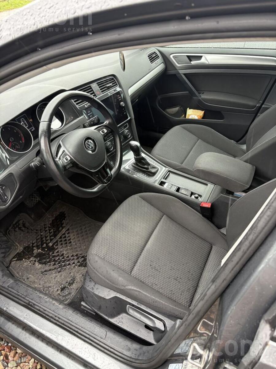 Grey Volkswagen Golf 2019 in Liepaja, with an engine capacity of 1.50 L and mileage of 203 thousand km for 10750 €, photo 8 on AUTOMOTO.COM.LV
