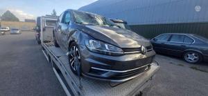 Pelēks Volkswagen Golf 2019 Telšiai, ar dzinēja tilpumu 1.00 L un nobraukumu 95 tūkst. km par 2300 €, foto 3 vietnē AUTOMOTO.COM.LV