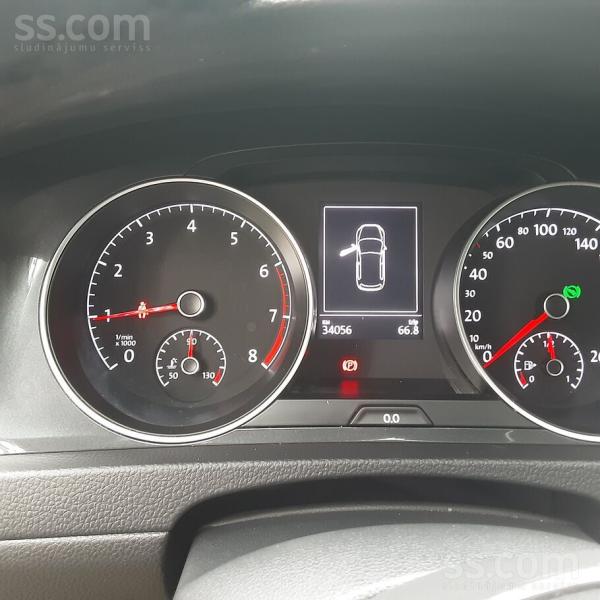 Pelēks Volkswagen Golf 2019 Daugavpils, ar dzinēja tilpumu 1.00 L un nobraukumu 35 tūkst. km par 12650 €, foto 6 vietnē AUTOMOTO.COM.LV