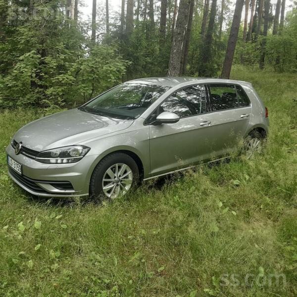 Pelēks Volkswagen Golf 2019 Daugavpils, ar dzinēja tilpumu 1.00 L un nobraukumu 35 tūkst. km par 12650 €, foto 9 vietnē AUTOMOTO.COM.LV