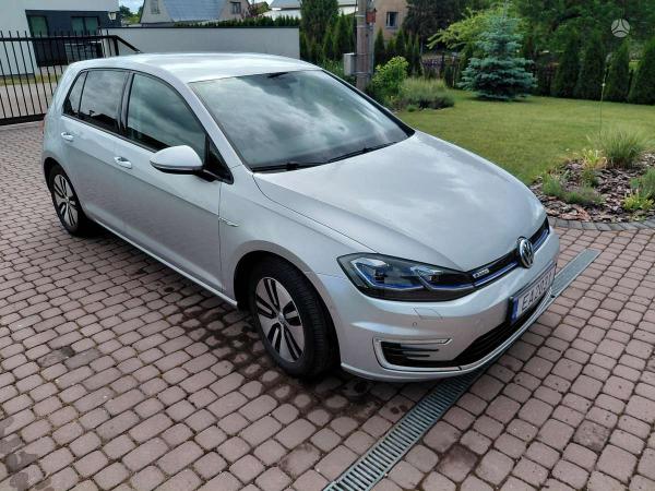 Pelēks Volkswagen Golf 2019 Jurbarkas, ar dzinēja tilpumu 0.00 L un nobraukumu 86 tūkst. km par 12500 €, foto  vietnē AUTOMOTO.COM.LV