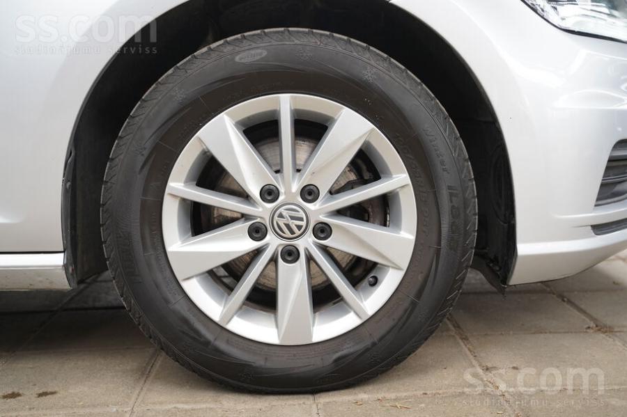 Pelēks Volkswagen Golf 2019 Rīga, ar dzinēja tilpumu 1.00 L un nobraukumu 175 tūkst. km par 7250 €, foto 21 vietnē AUTOMOTO.COM.LV