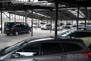 Pelēks Volkswagen Golf 2019 Rīga, ar dzinēja tilpumu 1.00 L un nobraukumu 175 tūkst. km par 7250 €, foto 26 vietnē AUTOMOTO.COM.LV