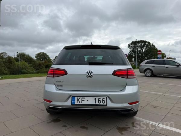 Grey Volkswagen Golf 2019 in Ogre, with an engine capacity of 1.60 L and mileage of 77 thousand km for 7900 €, photo 5 on AUTOMOTO.COM.LV