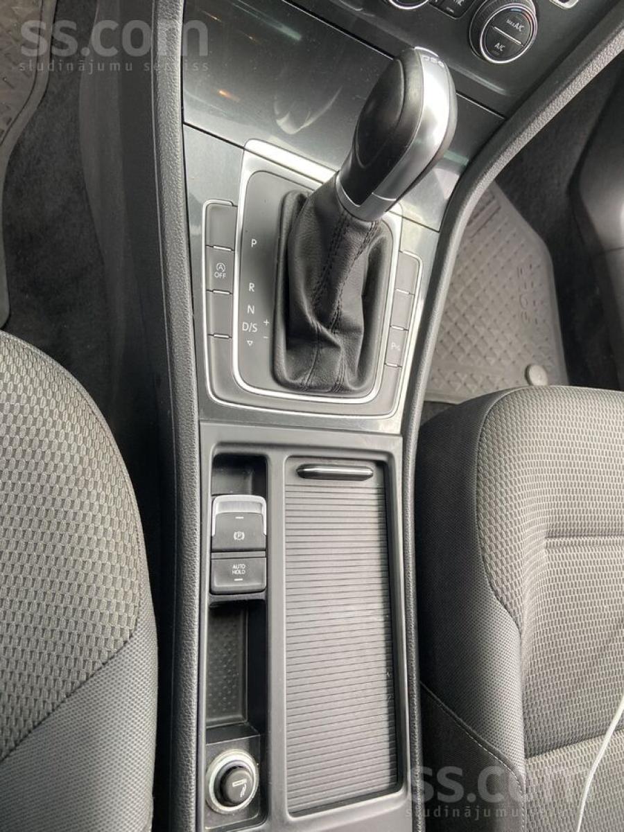 Pelēks Volkswagen Golf 2019 Rīga, ar dzinēja tilpumu 1.60 L un nobraukumu 172 tūkst. km par 9900 €, foto 15 vietnē AUTOMOTO.COM.LV