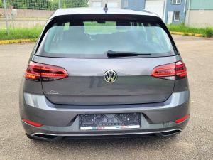 Pelēks Volkswagen Golf 2020 Šauļi, ar dzinēja tilpumu 0.00 L un nobraukumu 45 tūkst. km par 13300 €, foto 6 vietnē AUTOMOTO.COM.LV