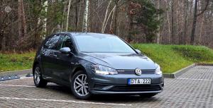 Pelēks Volkswagen Golf 2020 Viļņa, ar dzinēja tilpumu 1.50 L un nobraukumu 87 tūkst. km par 14700 €, foto 3 vietnē AUTOMOTO.COM.LV