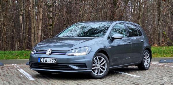 Grey Volkswagen Golf 2020 in Vilnius, with an engine capacity of 1.50 L and mileage of 87 thousand km for 13990 €, photo 5 on AUTOMOTO.COM.LV