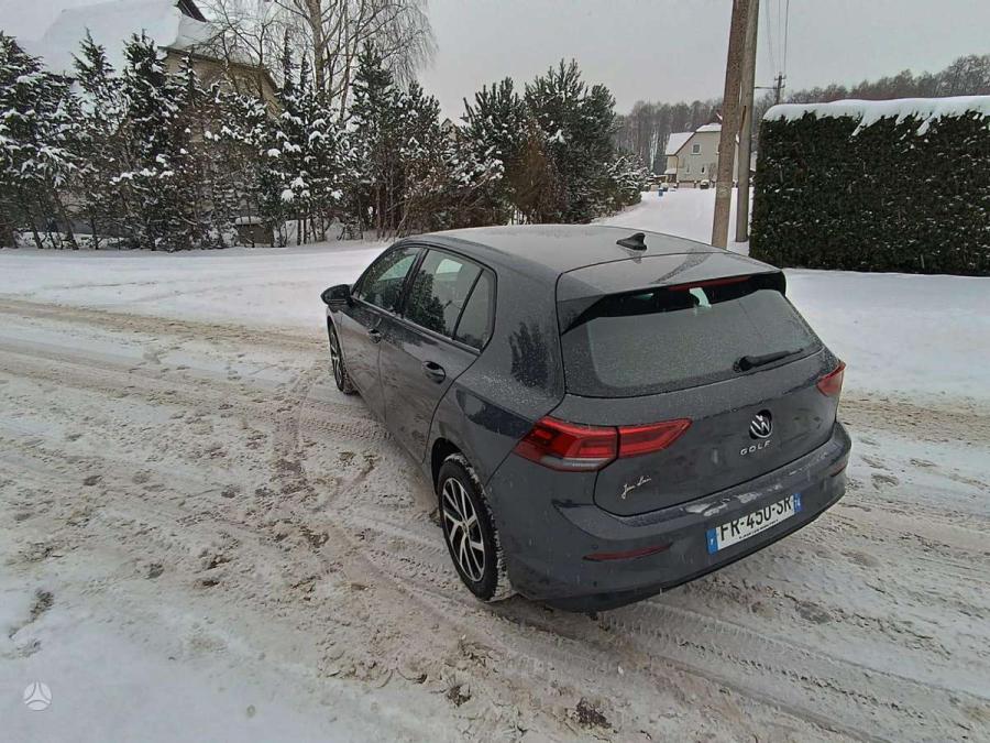 Pelēks Volkswagen Golf 2020 Prienai, ar dzinēja tilpumu 1.50 L un nobraukumu 69 tūkst. km par 13500 €, foto 2 vietnē AUTOMOTO.COM.LV
